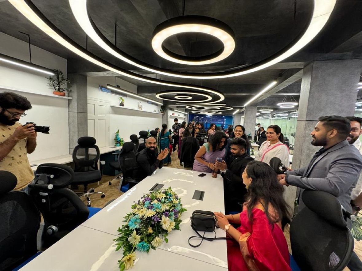 Experience Centres | Leverage Edu